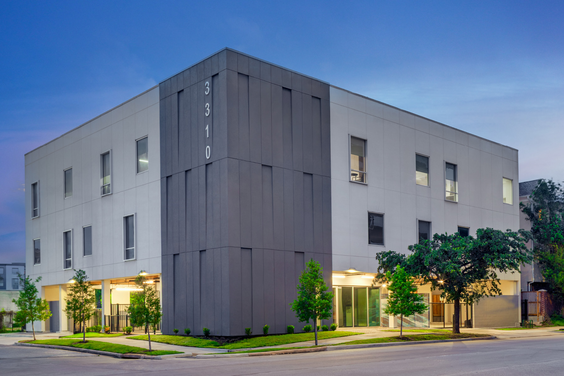 Travis Midtown Building - Arch-Con Corporation